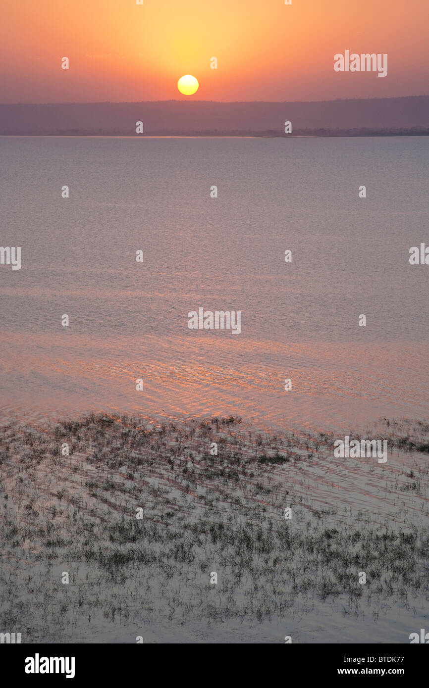 Tranquil lake sunset hi-res stock photography and images - Alamy