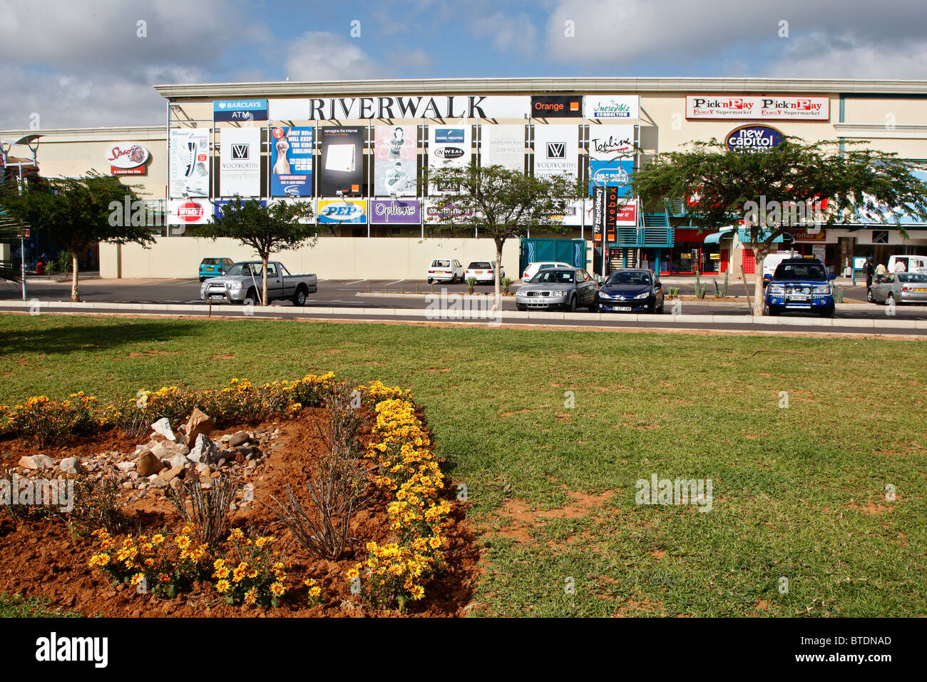 Mall logos hi-res stock photography and images - Alamy