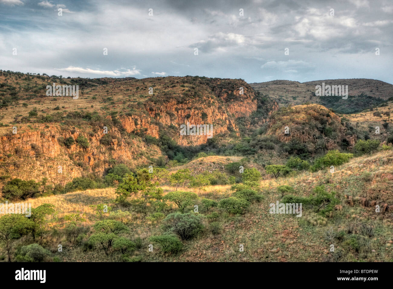 Scenic view over Magaliesberg mountains Stock Photo - Alamy