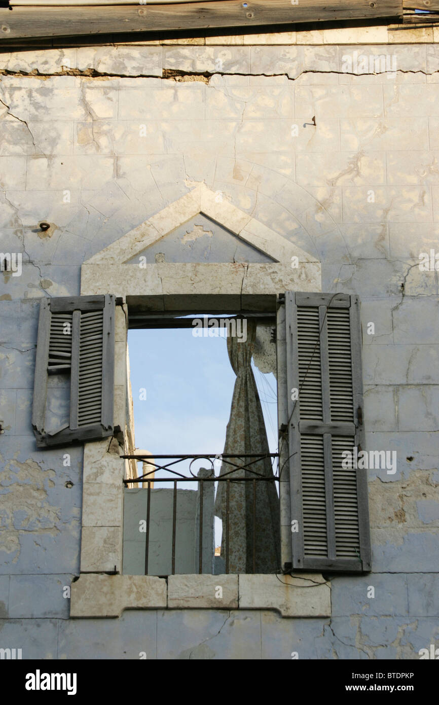 Uncared room hi-res stock photography and images - Alamy