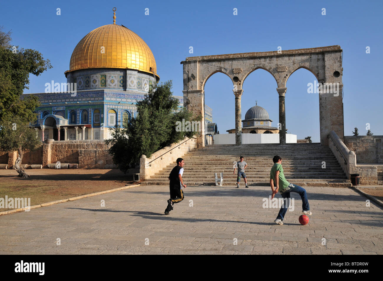 Children Dome Of Rock Jerusalem High Resolution Stock Photography and ...