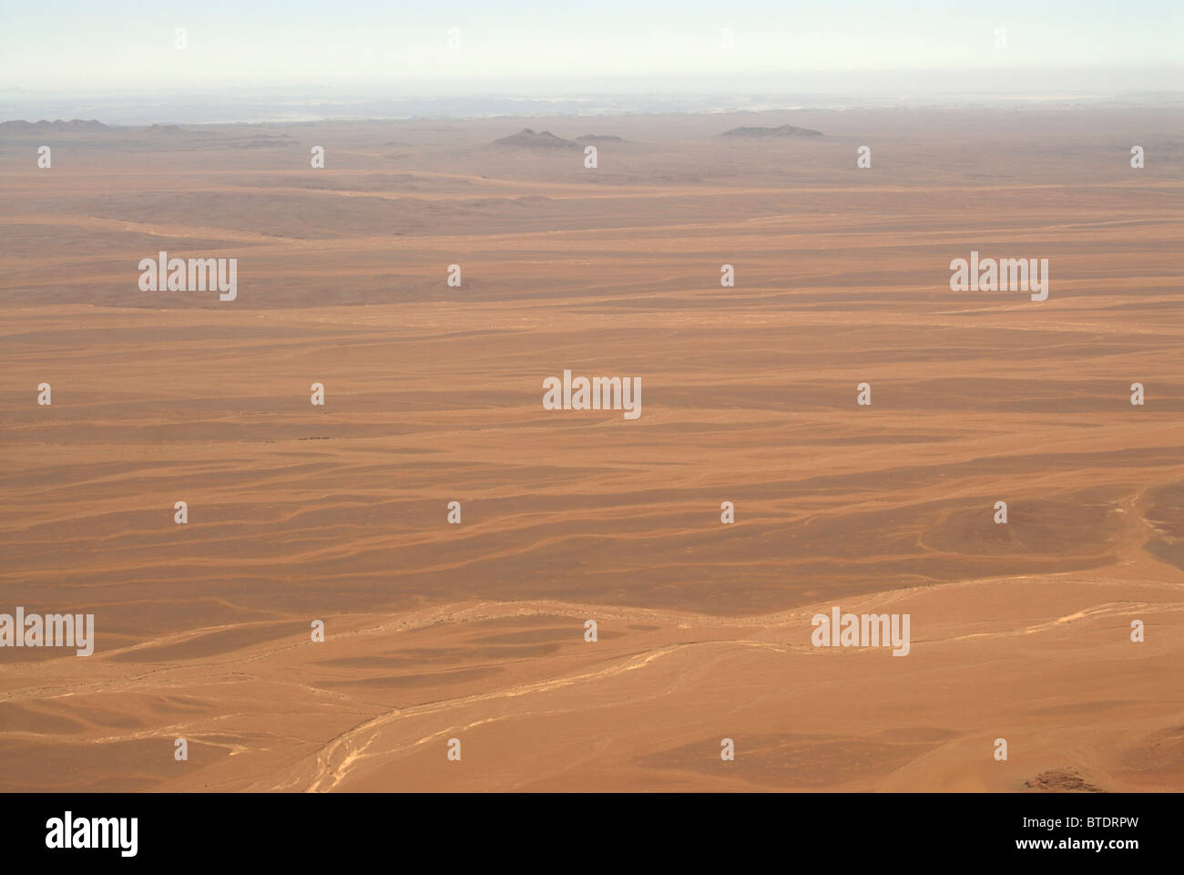 Aerial view desert plain hi-res stock photography and images - Alamy
