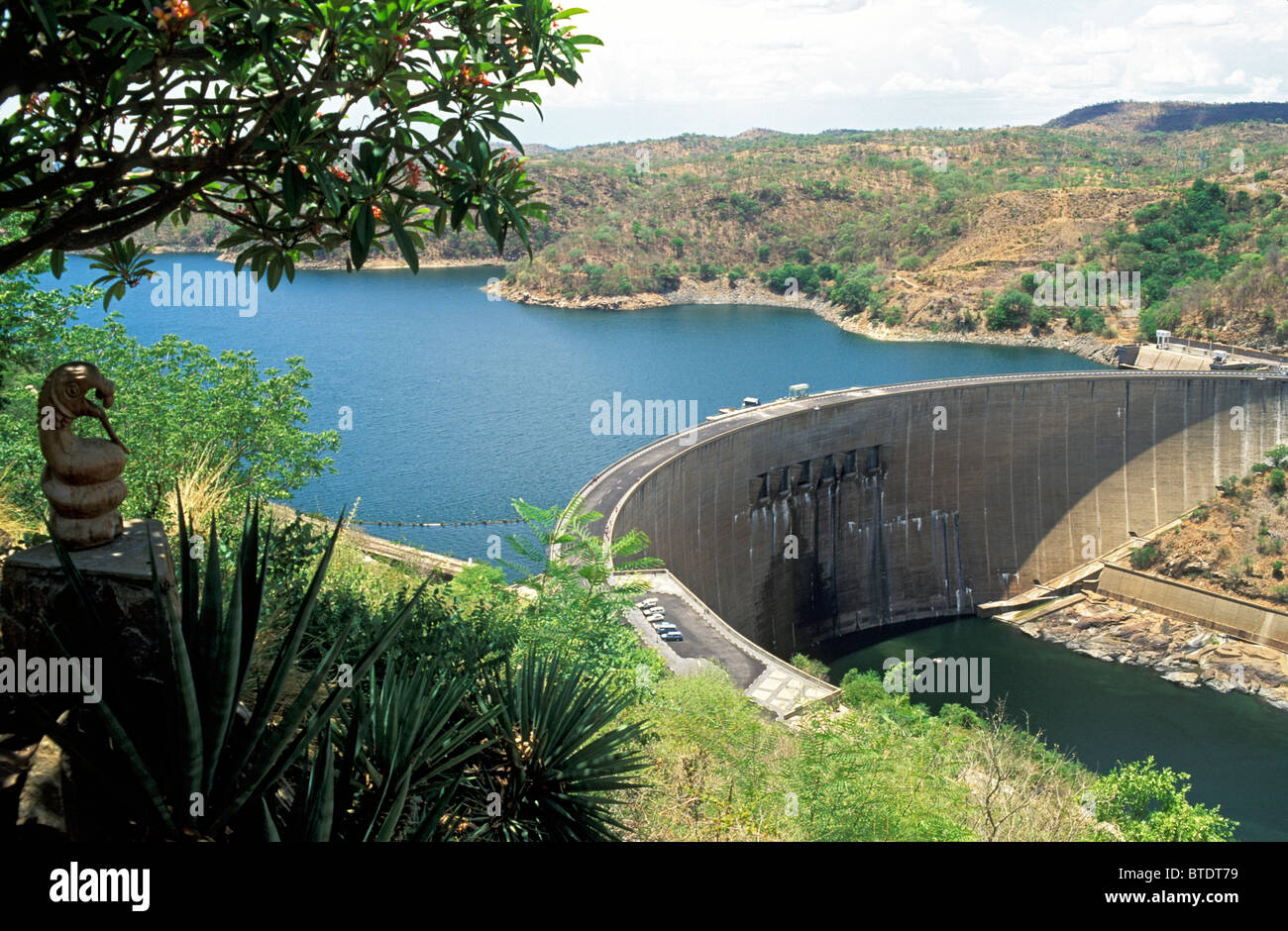 Kariba wall hi-res stock photography and images - Alamy