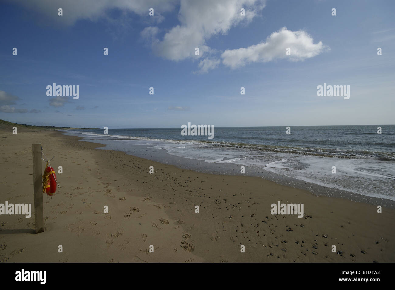 Wicklow beaches hi-res stock photography and images - Alamy