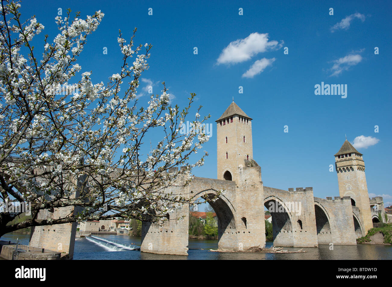 Valentre bridge hi-res stock photography and images - Alamy