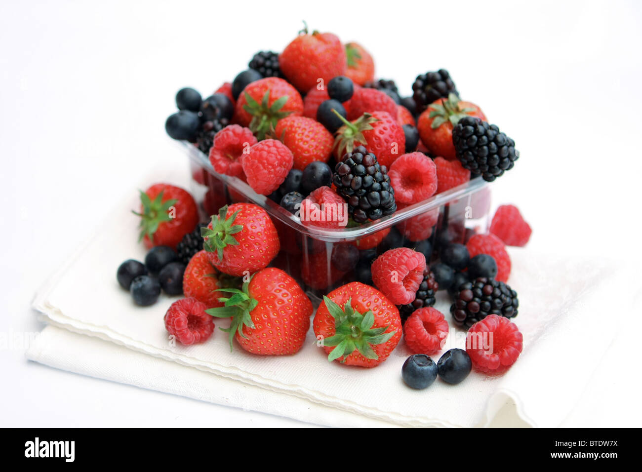Loose berries hi-res stock photography and images - Alamy