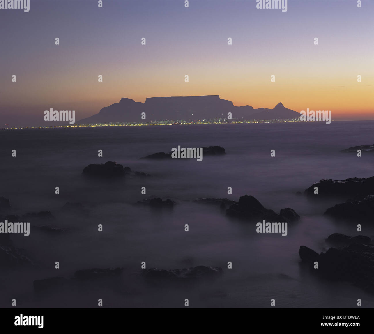 Cape Town and Table Mountain at Sunset Stock Photo - Alamy