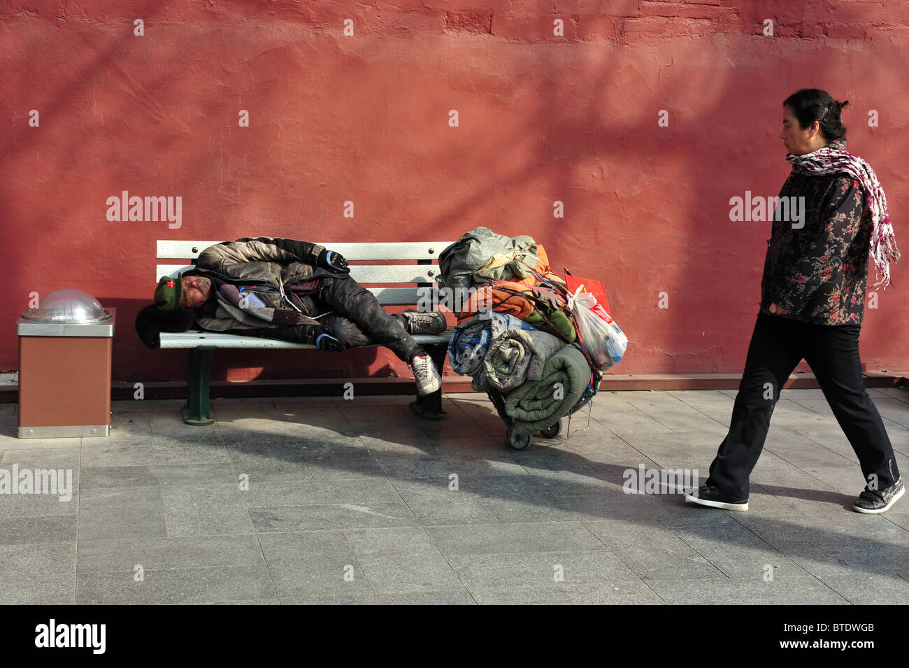 Homeless China Chinese Man High Resolution Stock Photography and Images ...