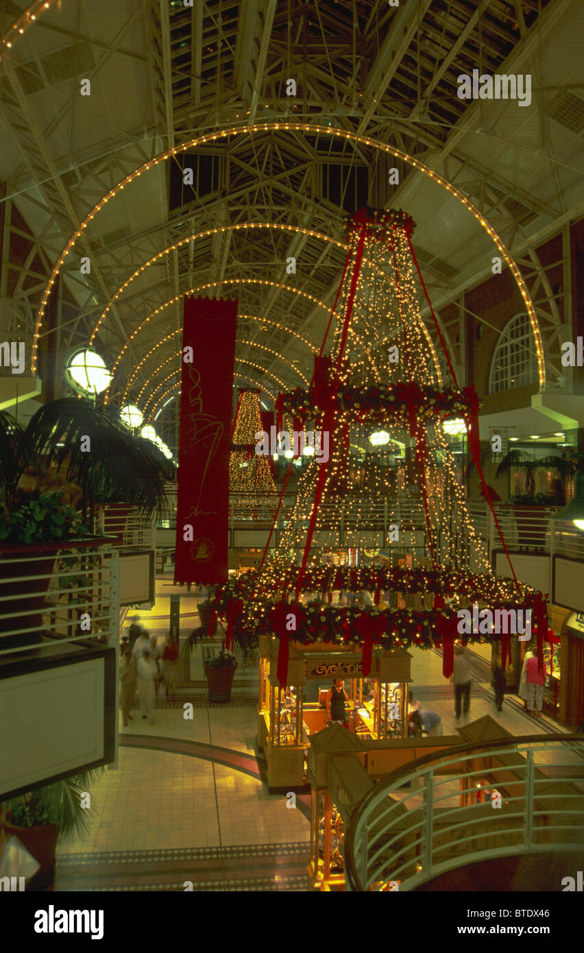 The interior of the shopping mall at the V&A Waterfront at night Stock ...