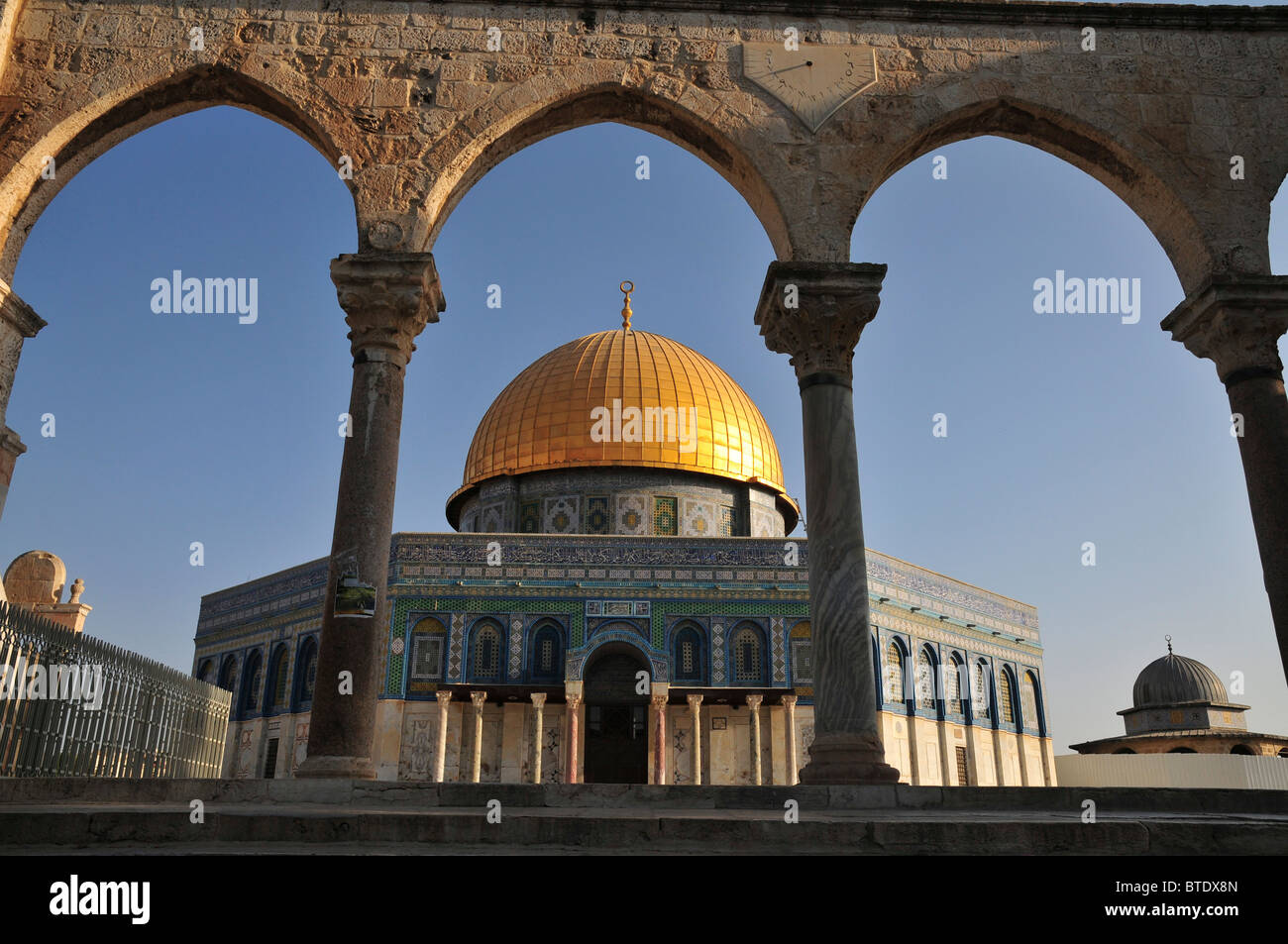 Israel, Jerusalem Old City, Dome of the Rock on Haram esh Sharif ...