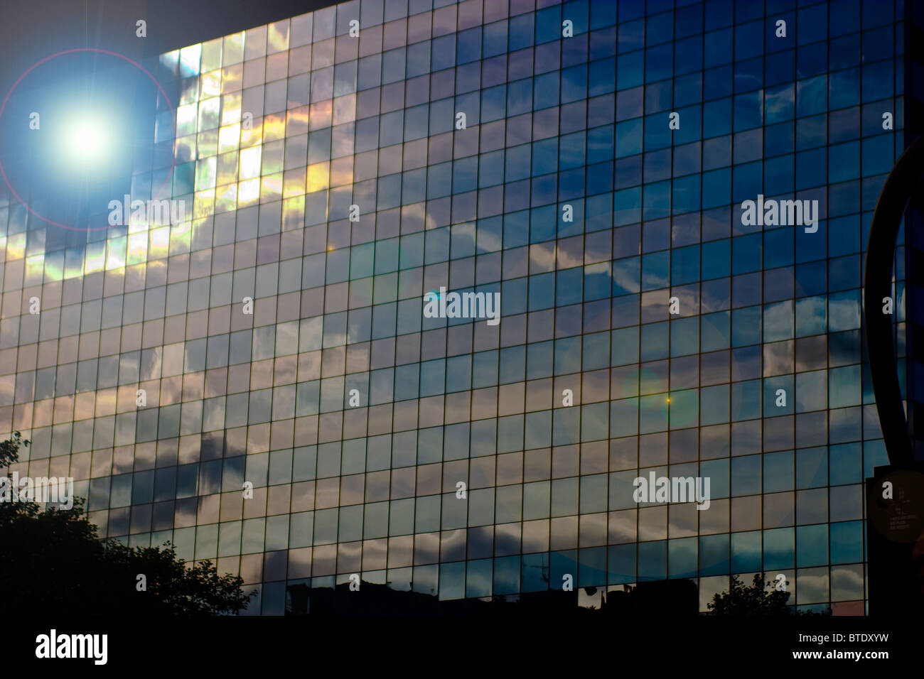 Bright sun building hi-res stock photography and images - Alamy