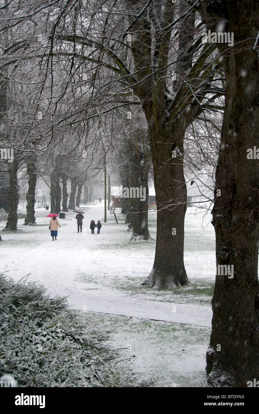 Victoria Park Newbury Berkshire Snow 2009 Stock Photo - Alamy