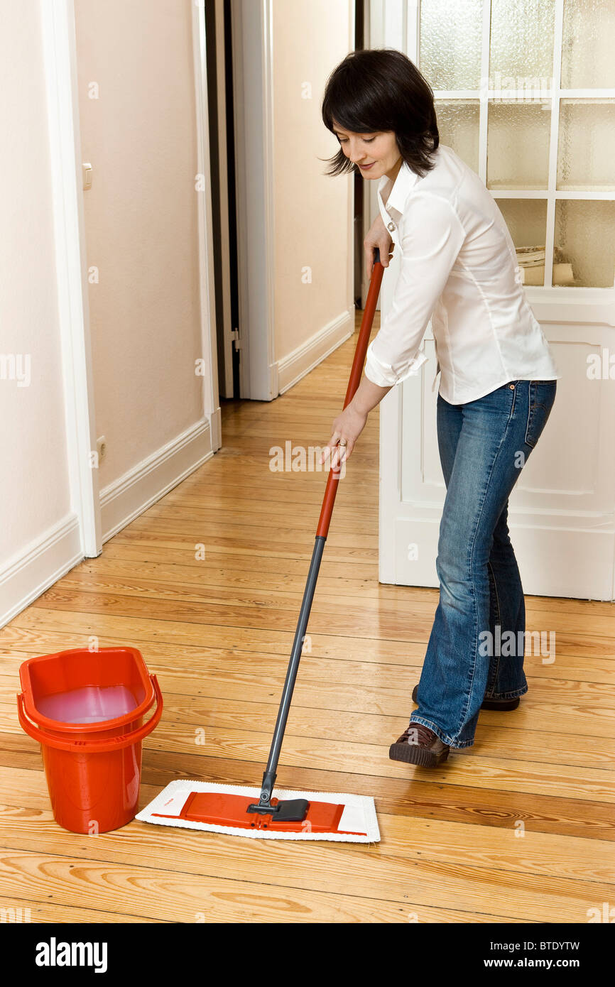 Sudsy woman hi-res stock photography and images - Alamy