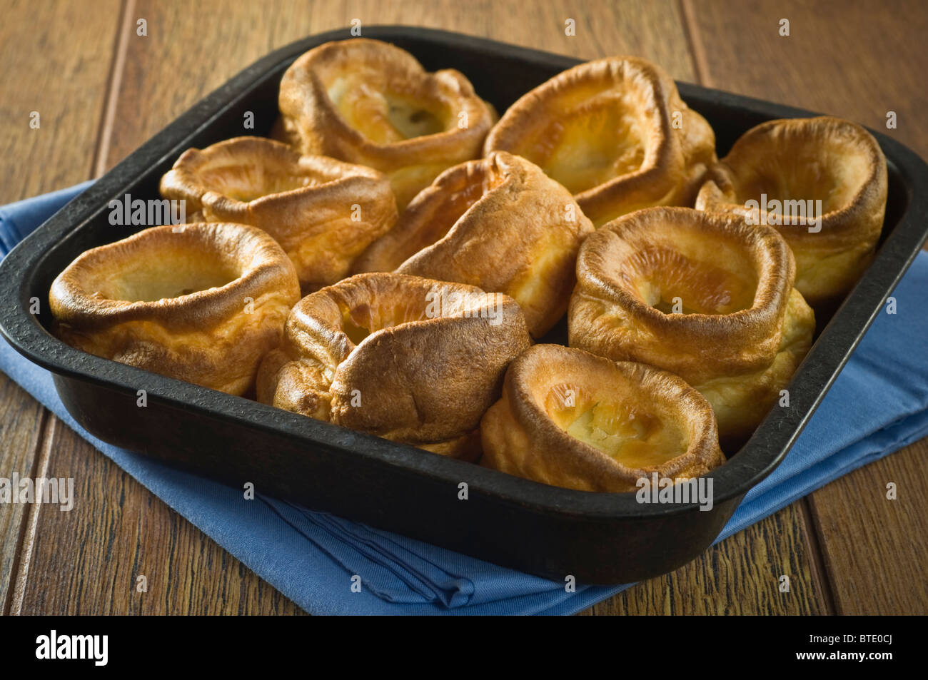 Traditional english yorkshire pudding hi-res stock photography and ...