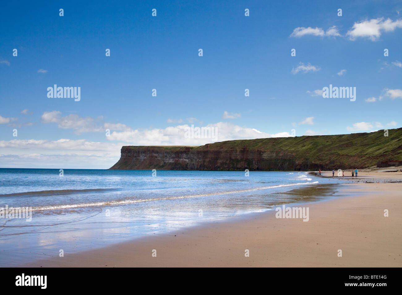 Saltburn cliffs hi-res stock photography and images - Alamy