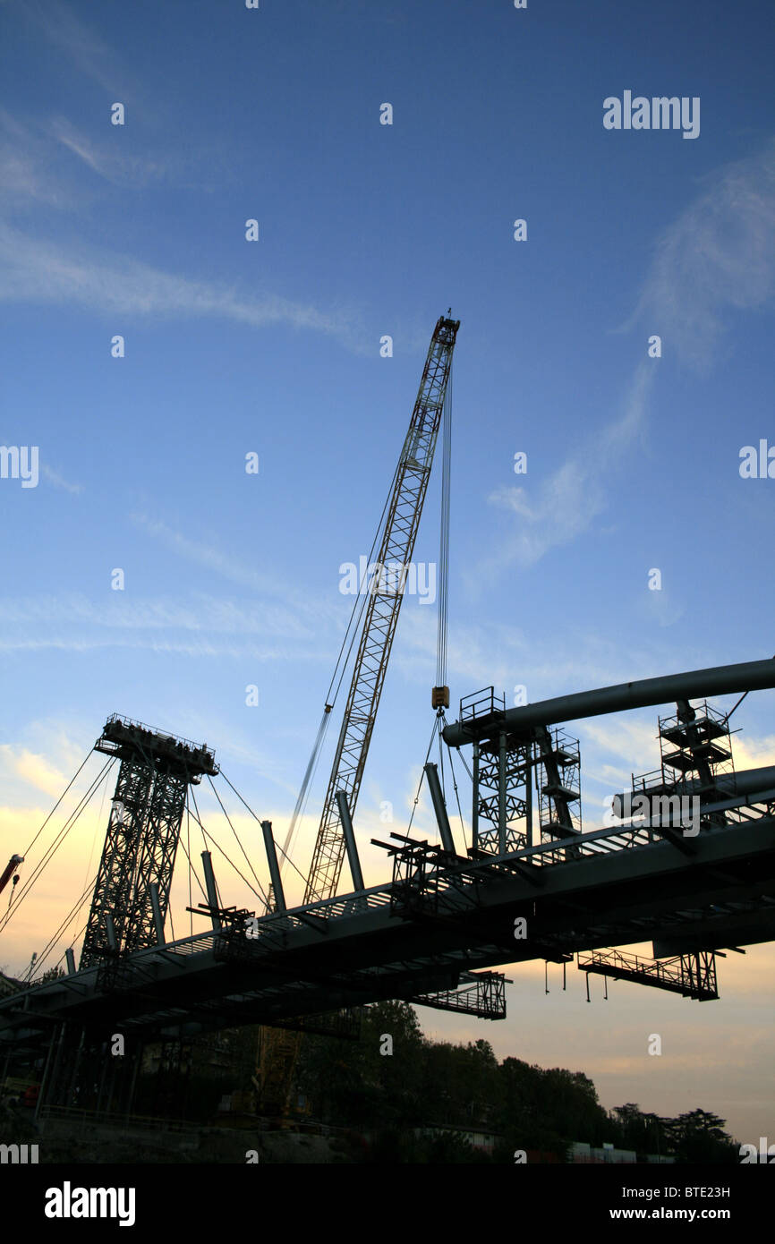 modern bridge under construction over the tiber in rome, italy Stock ...