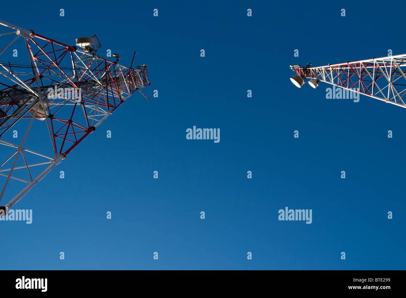 Communication antenna hi-res stock photography and images - Alamy