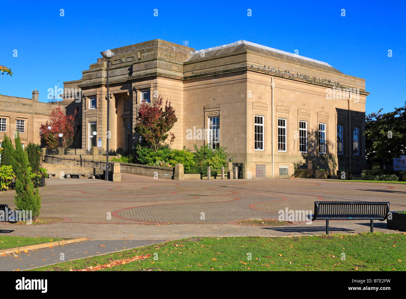 Burnley central library hi-res stock photography and images - Alamy