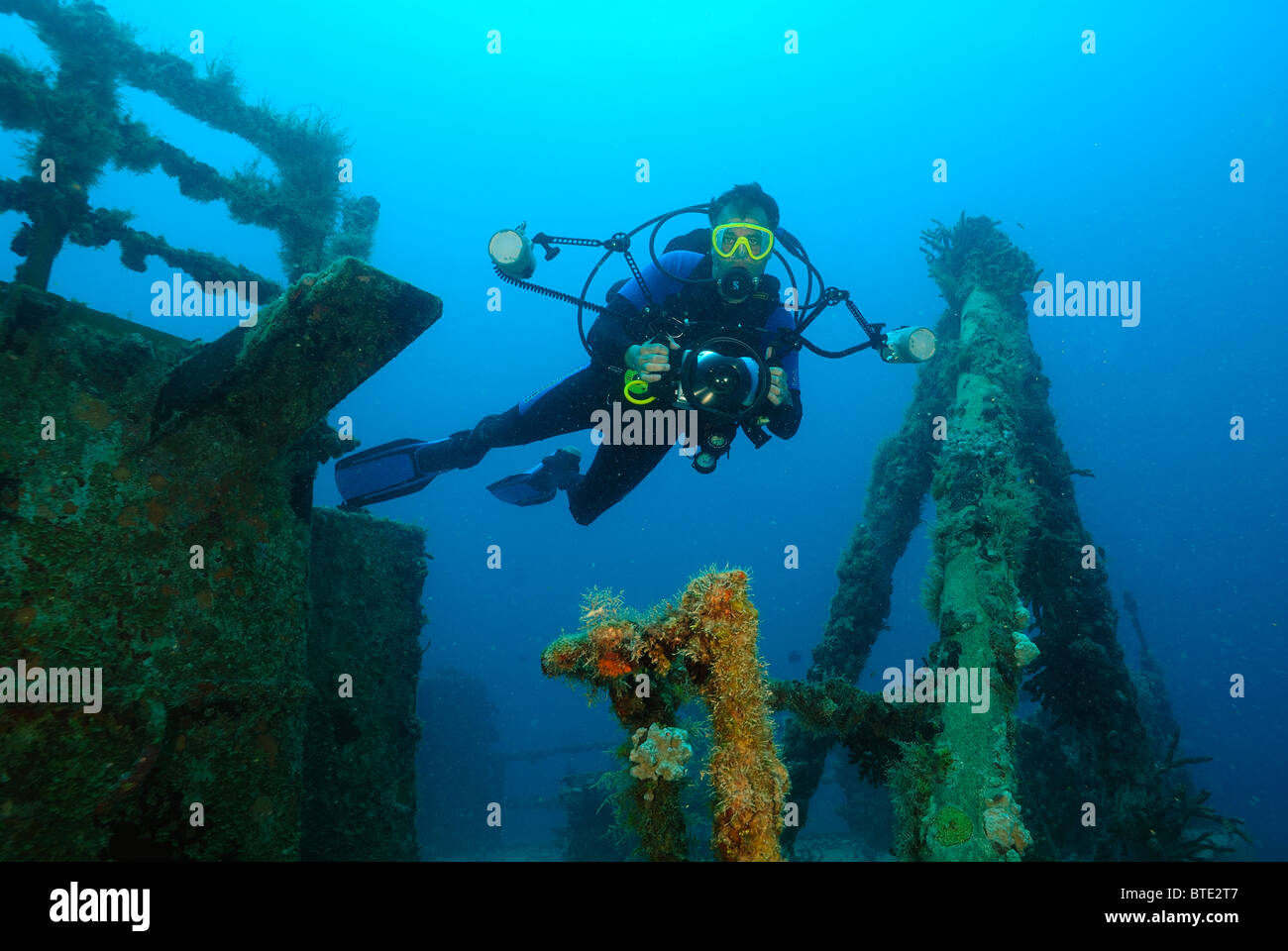 Persian ship wreck hi-res stock photography and images - Alamy