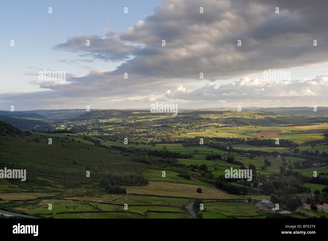Long Cloud above Curbar Edge, Derbyshire Landscape Peak District ...