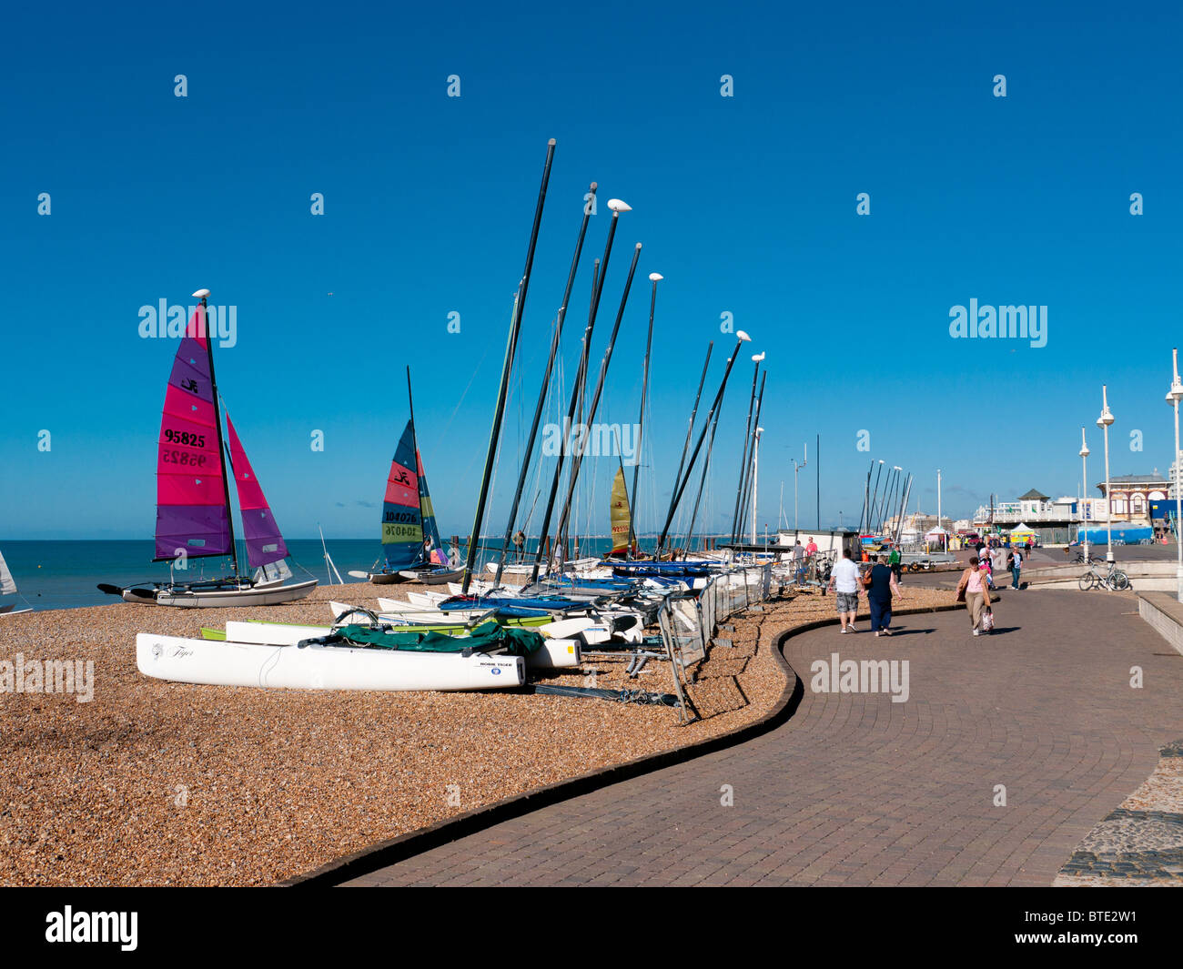 Brighton beach west pier hi-res stock photography and images - Alamy