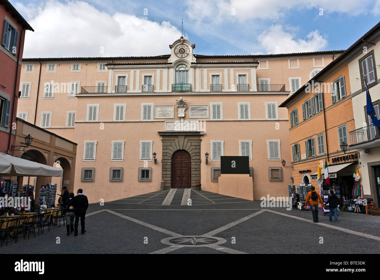 Pope palace castel gandolfo italy hi-res stock photography and images ...