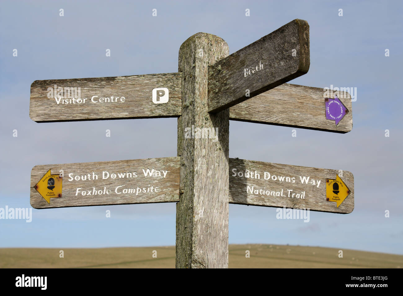 Footpath Sign for the South Downs Way Stock Photo - Alamy
