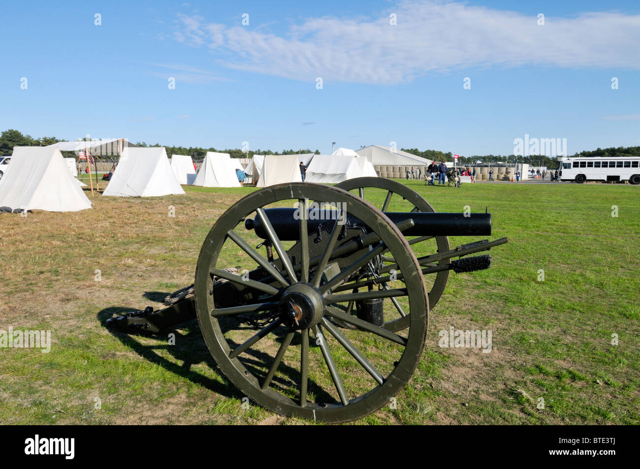 US Army Cannon with tents in background at the Open House on the ...