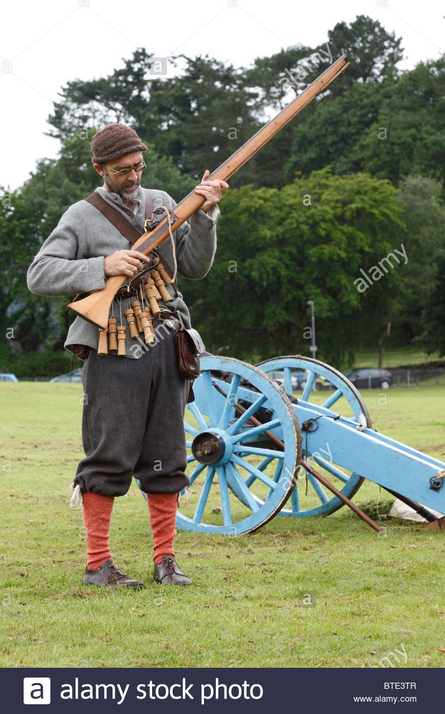 Soldier with matchlock musket . The Earl of Loudoun's Regiment of Stock ...