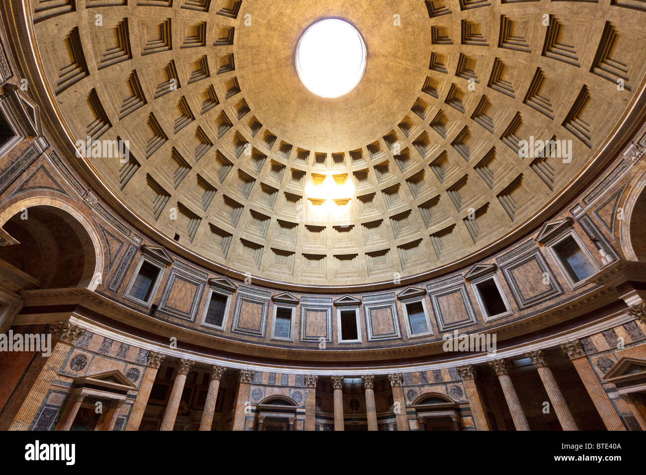 Interior view of the Pantheon showing the oculus and dome Stock Photo ...