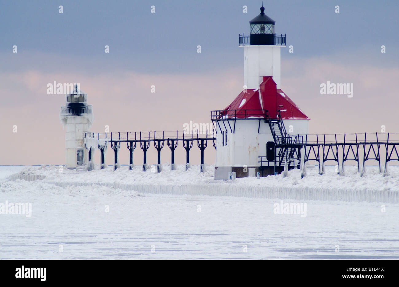 Frozen st joseph lighthouse, michigan hi-res stock photography and ...