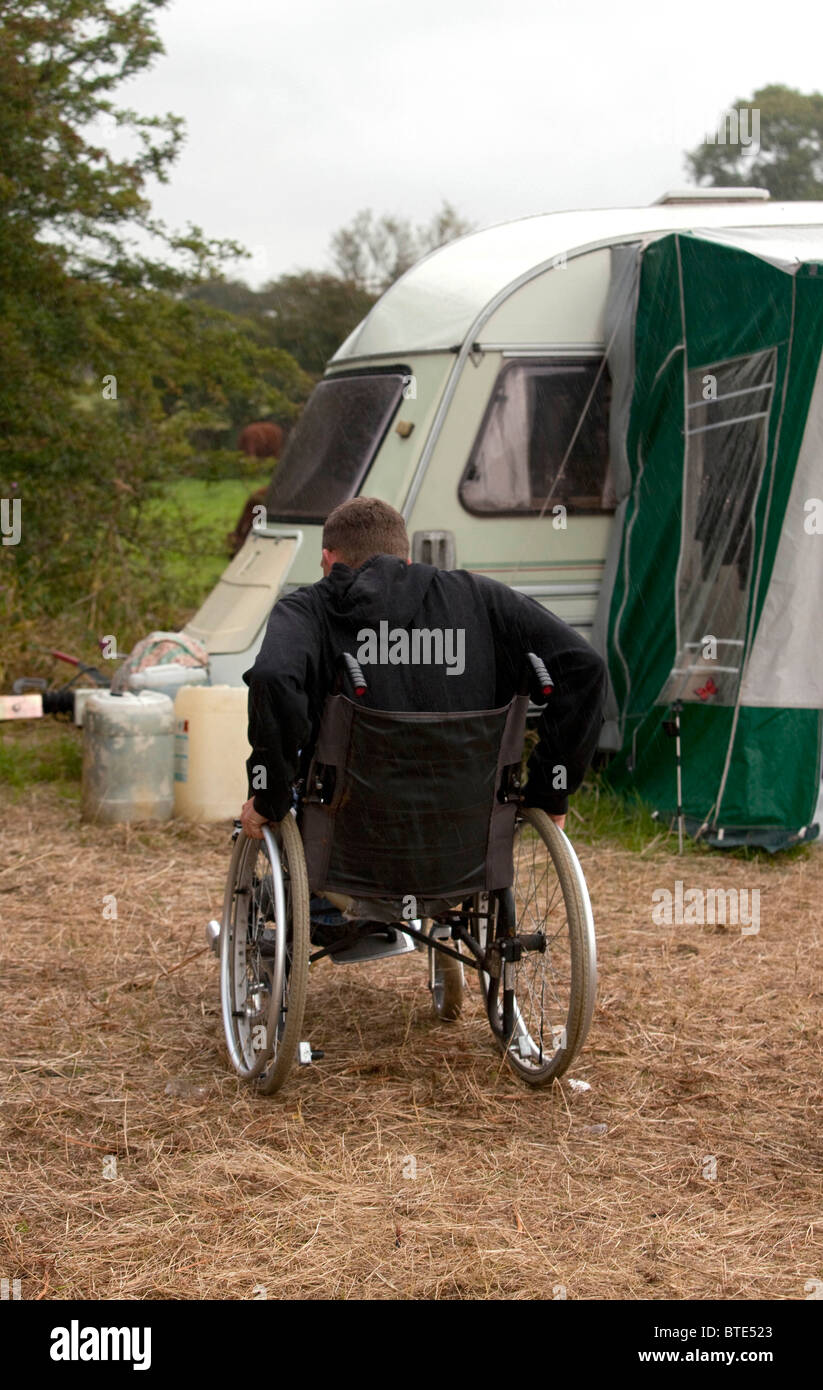 Disabled gypsy boy Shane and his family now live in a house so coming ...