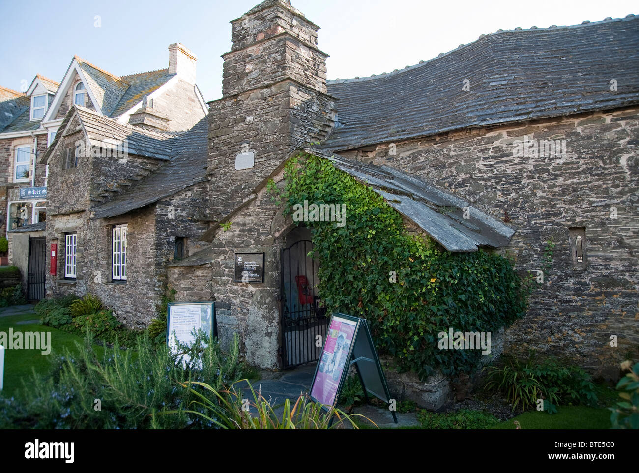 Tintagel town hi-res stock photography and images - Alamy