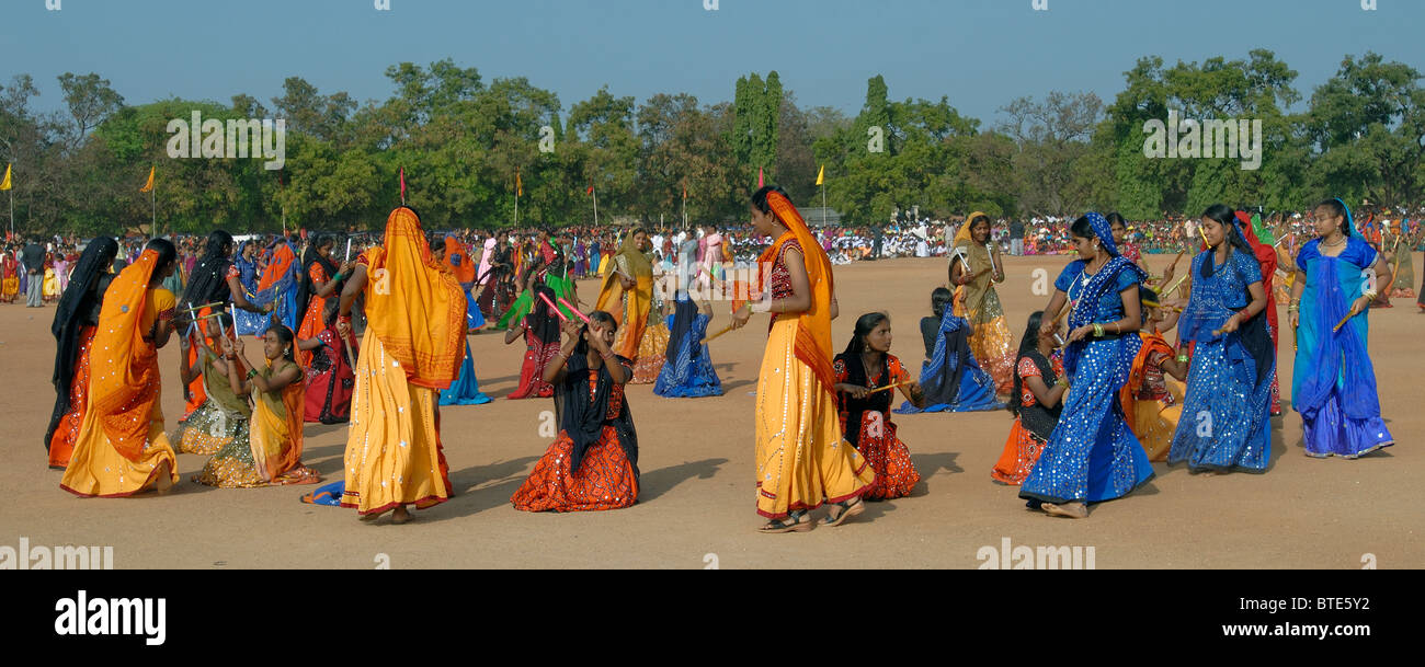 Kummi dance hi-res stock photography and images - Alamy