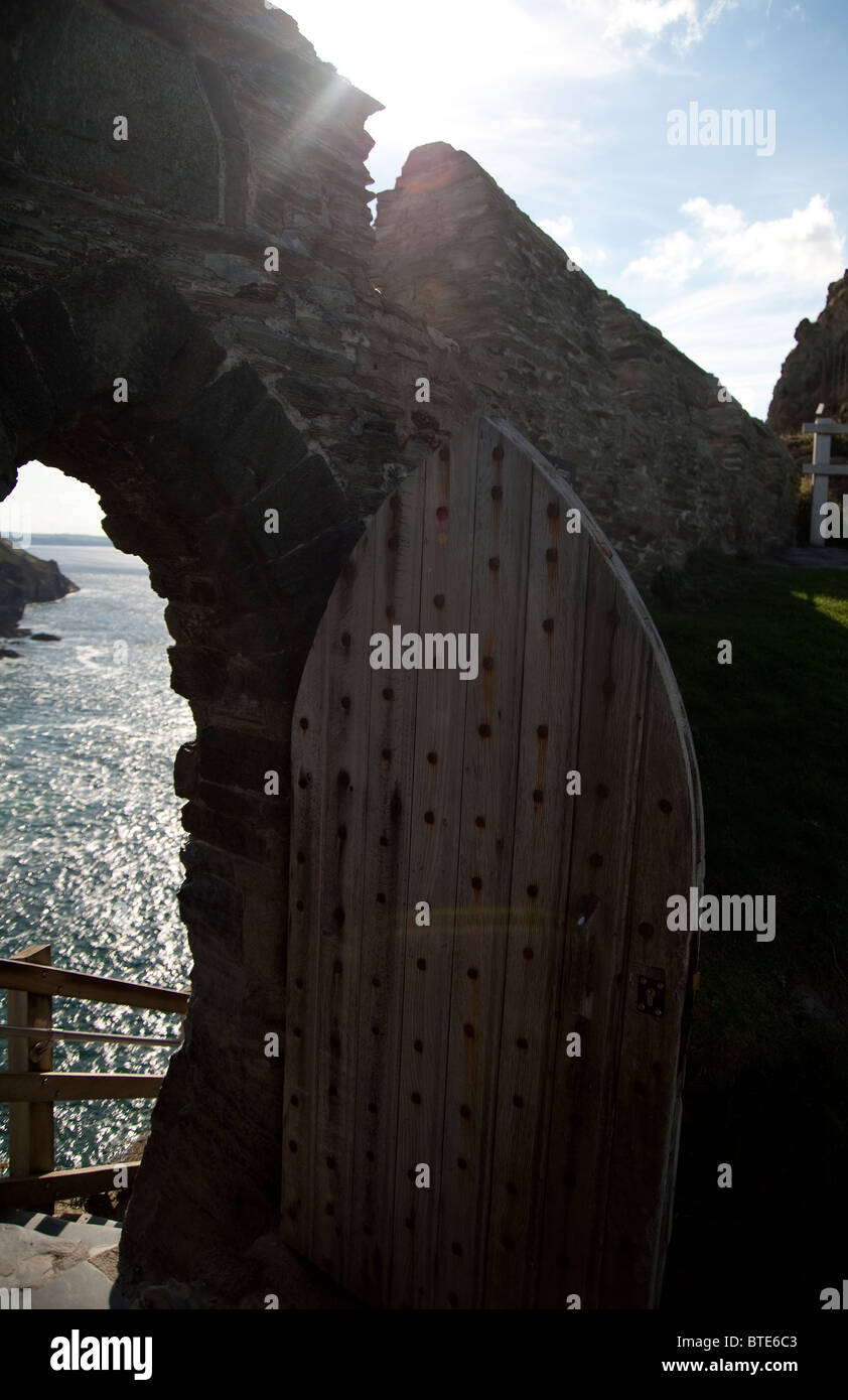 Castle doorway at Tintagel, Cornwall, UK Stock Photo - Alamy