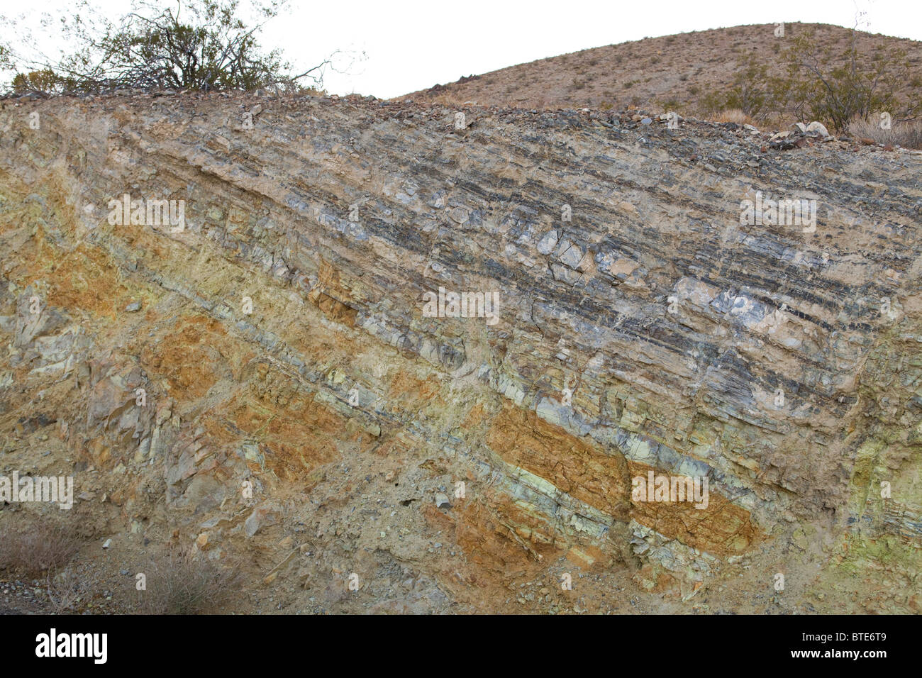 Exposed Quartzite layers - California USA Stock Photo - Alamy