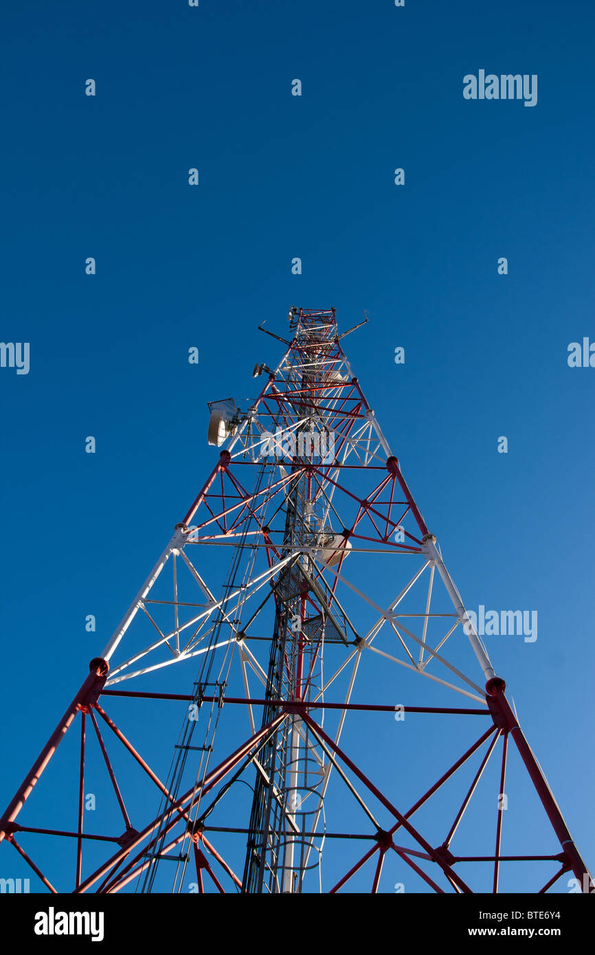 Cellular communication antenna hi-res stock photography and images - Alamy