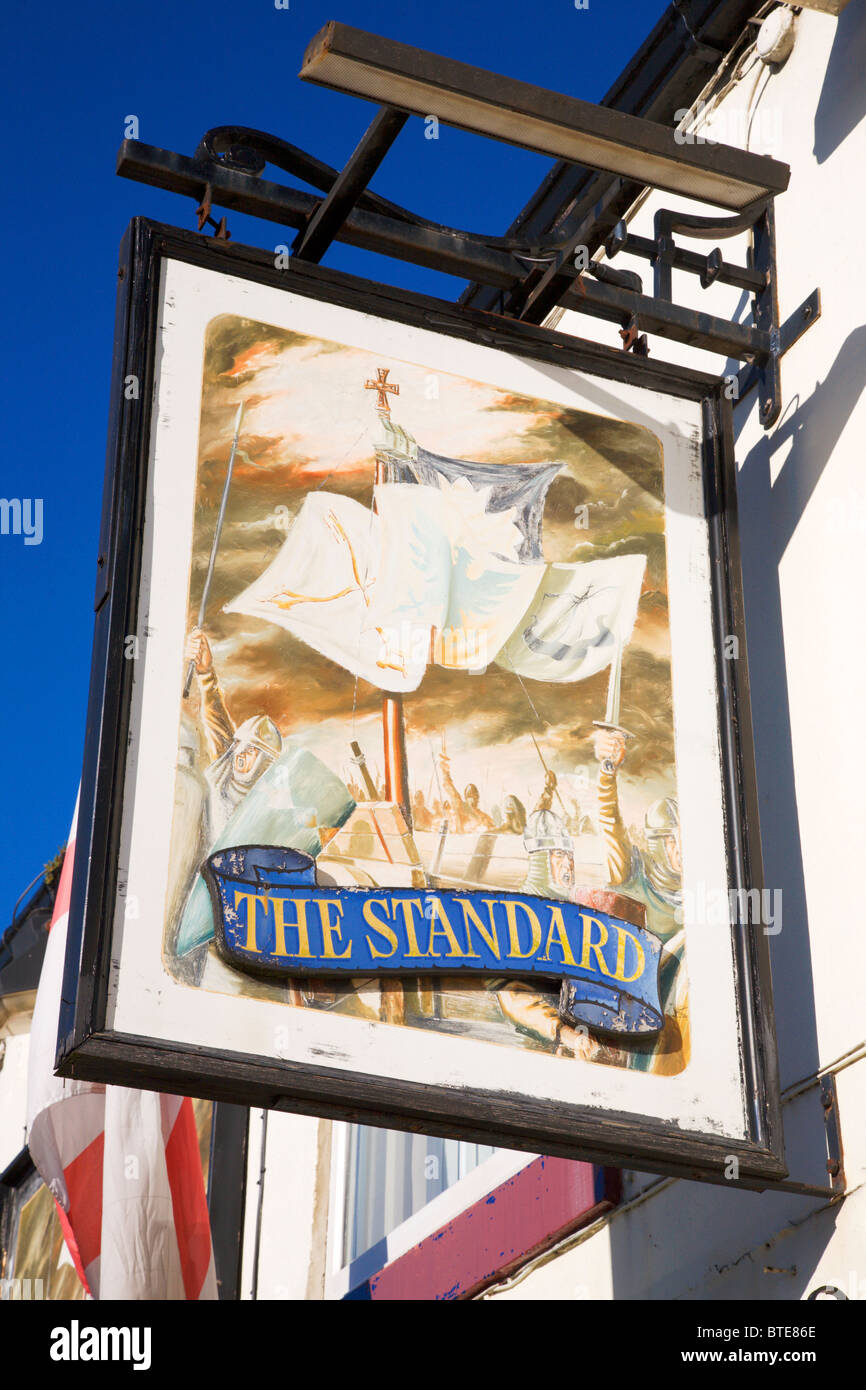 Standard sign hi-res stock photography and images - Alamy