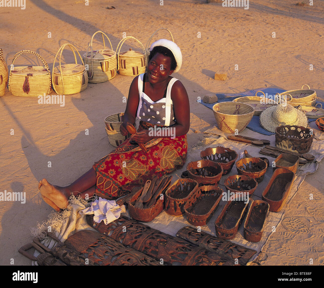 Zimbabwe curios hi-res stock photography and images - Alamy