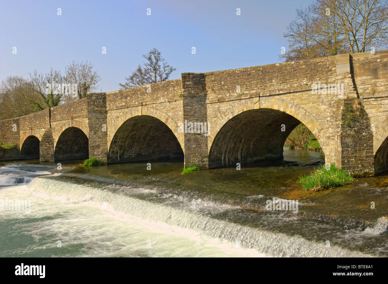Bridge over river teme hi-res stock photography and images - Alamy