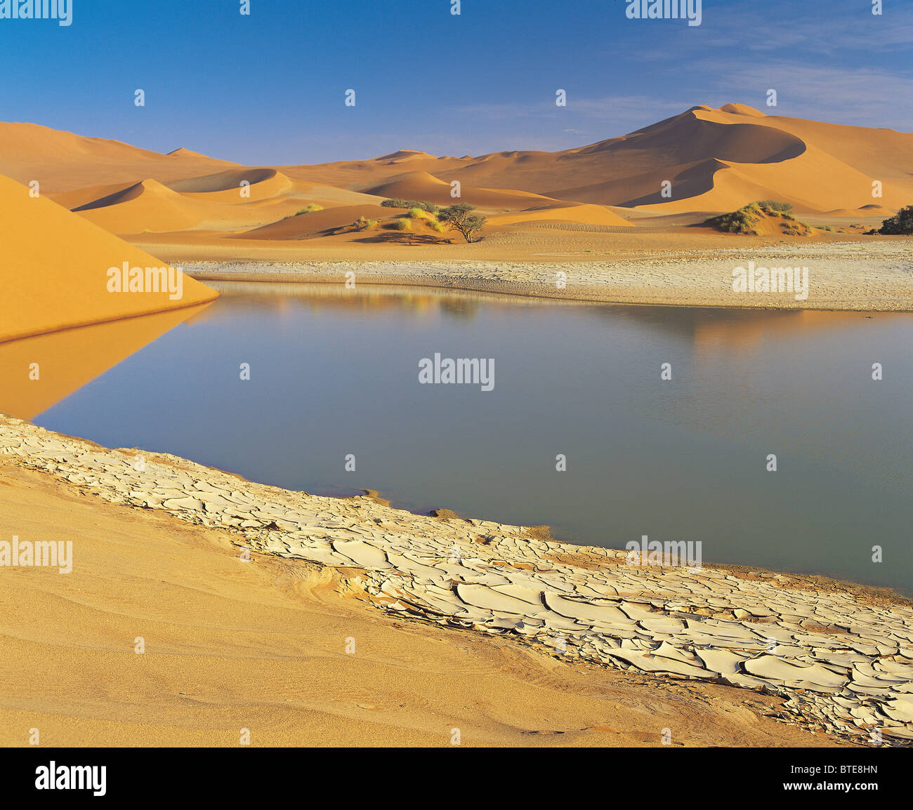 Clay dam hi-res stock photography and images - Alamy