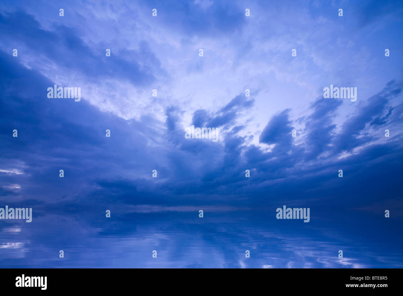 blue cloud reflection Stock Photo - Alamy