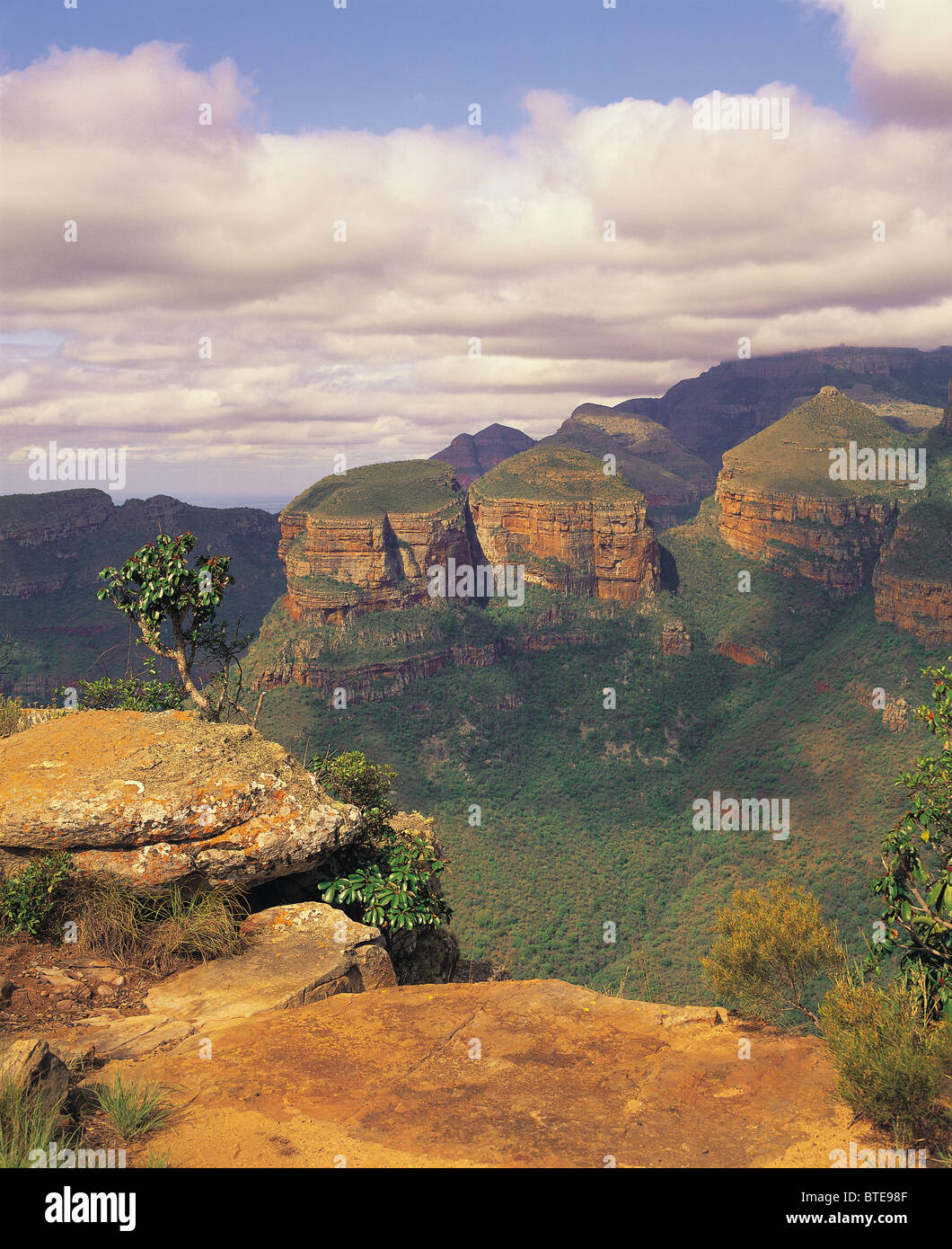 Rondawels hi-res stock photography and images - Alamy