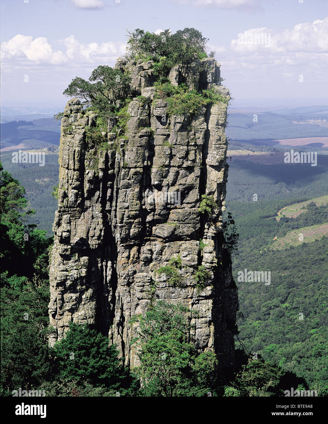 Tall vertical rock pinnacle hi-res stock photography and images - Alamy