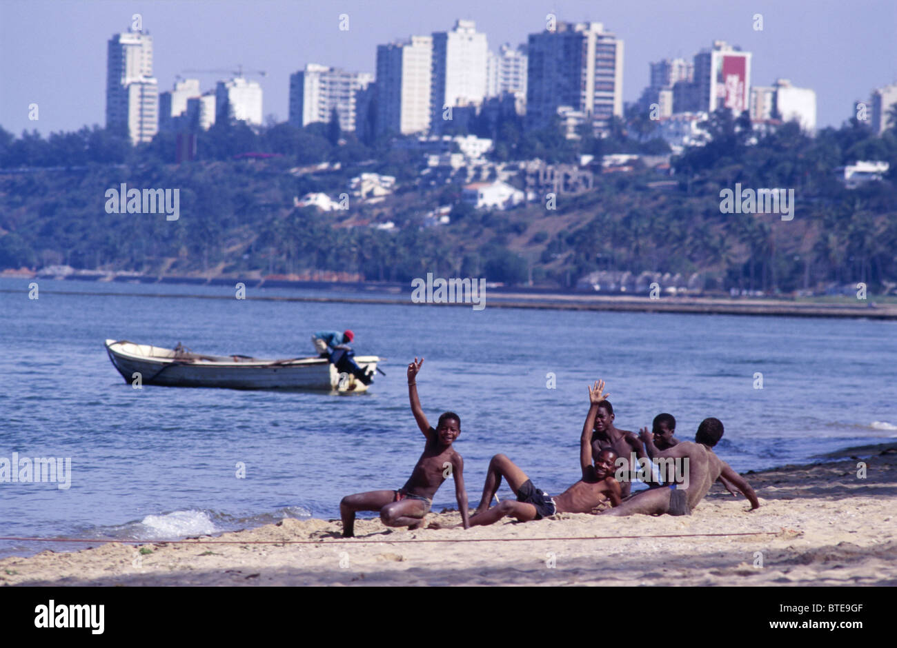 Maputo beach buildings hi-res stock photography and images - Alamy