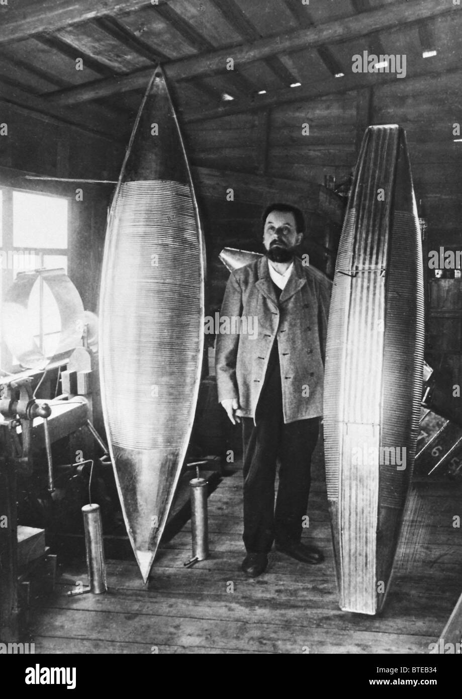 Konstantin Tsiolkovsky High Resolution Stock Photography and Images - Alamy