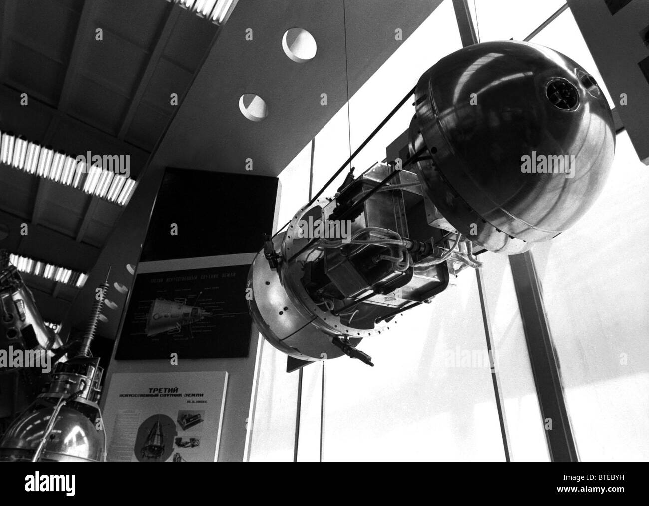 Sputnik 1 High Resolution Stock Photography and Images - Alamy