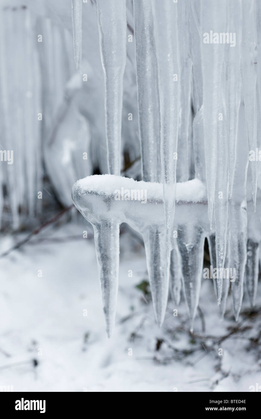 Icicles snows hi-res stock photography and images - Alamy