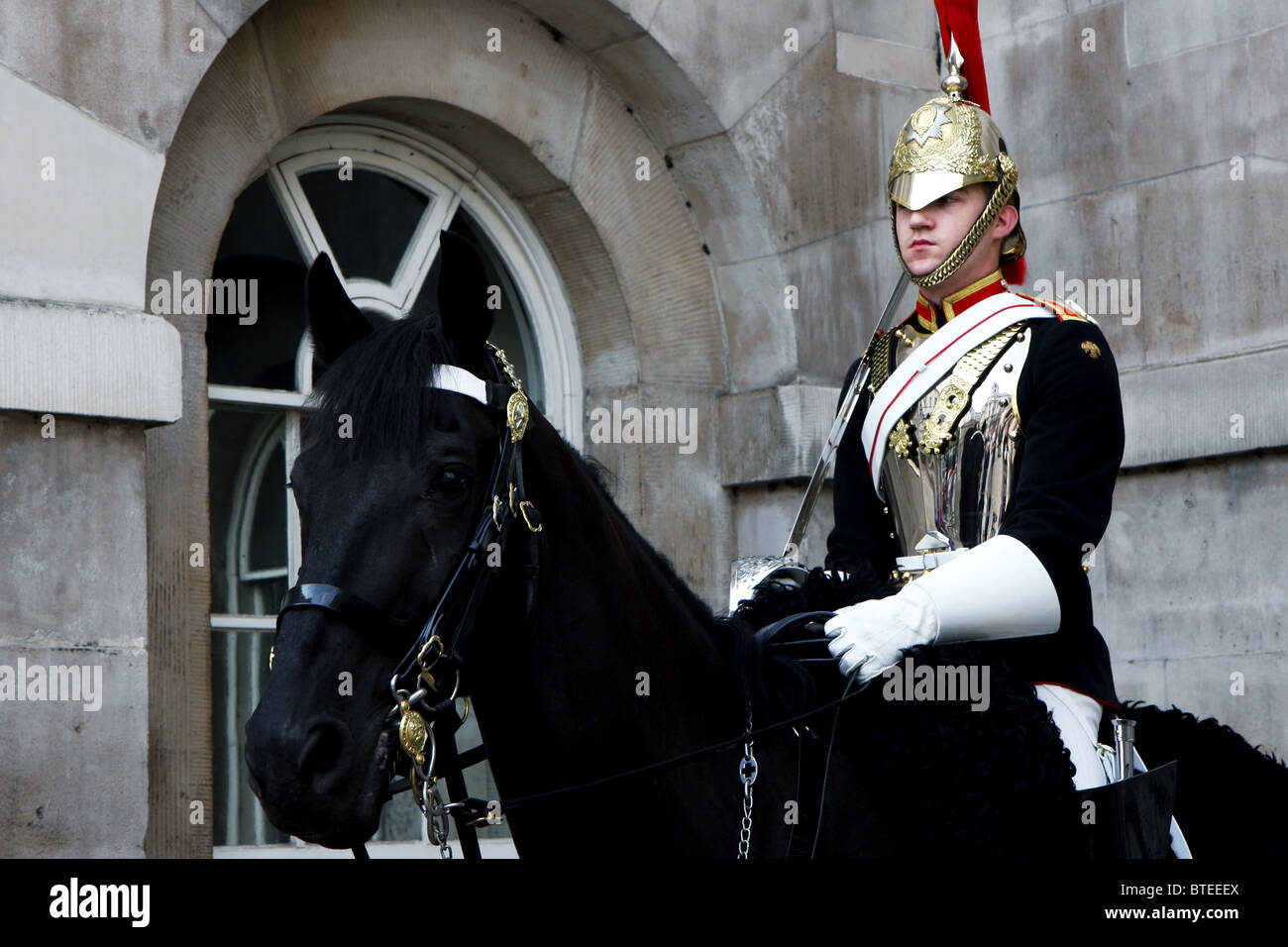 Royal security buckingham palace police hi-res stock photography and ...