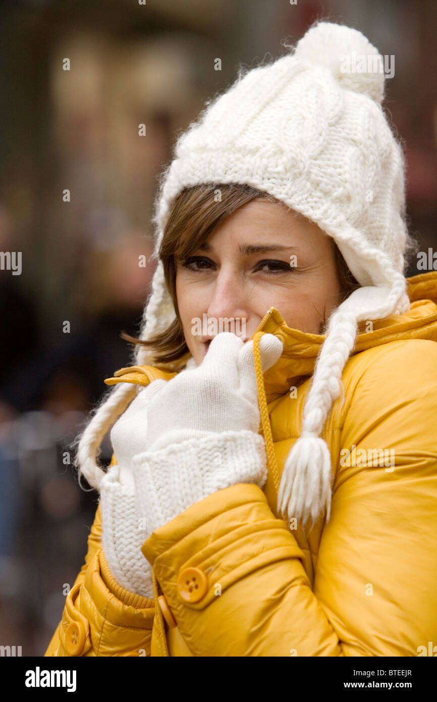 Freezing cold coldness hi-res stock photography and images - Alamy
